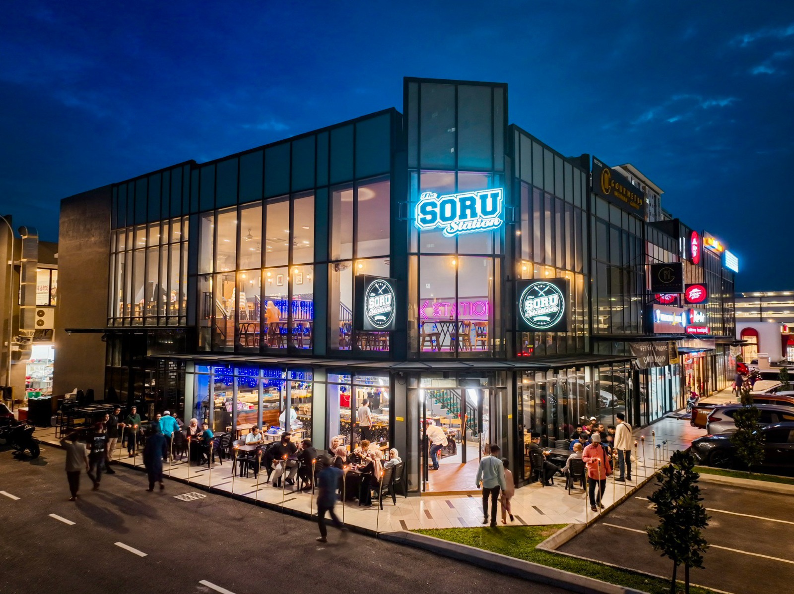 Bermula Dari Food Truck Kecil Dan Terbeban Dengan Hutang Hampir RM200k ...